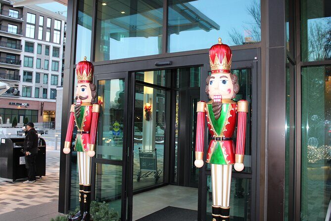 2 Hour Holiday Lights and Cheer Driving Tour - FAQs