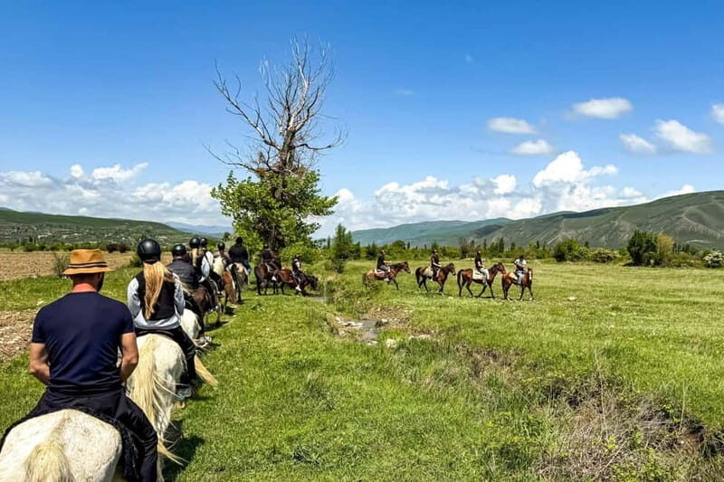 2-hour horse riding tour at Palomino Ranch - Key Points