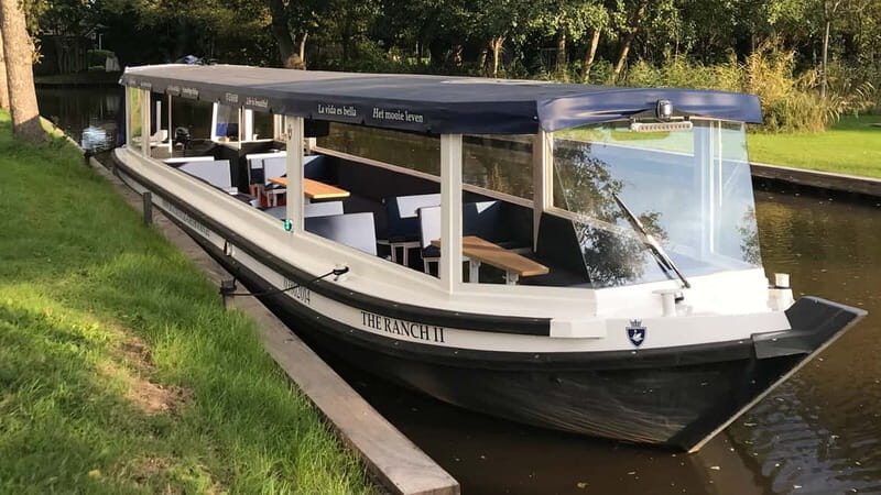 2 hour Luxury Private Closed Boat Tour with Local Guide - Why Choose This Private Boat Tour?