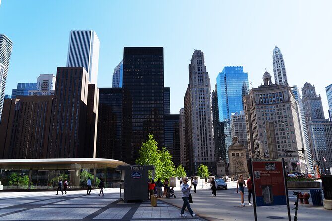 2 Hour Magnificent Chicago Tour with Photos and Popcorn - Introducing the 2 Hour Magnificent Chicago Tour with Photos and Popcorn