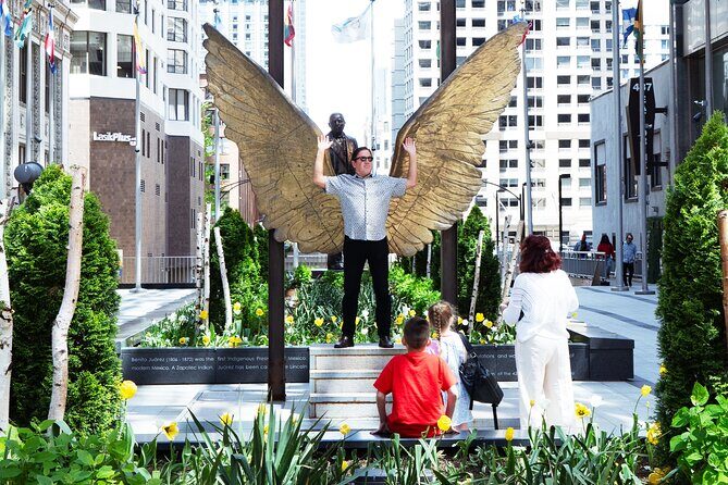 2 Hour Magnificent Chicago Tour with Photos and Popcorn - FAQs