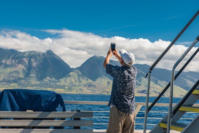 2-Hour Oahu Whale Watch from Ala Wai Harbor, Waikiki - A Practical Review of the 2-Hour Oahu Whale Watch from Waikiki