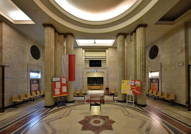 2 hour: Palace of Culture & Science Guided Tour in English - Who Will Love This Tour?
