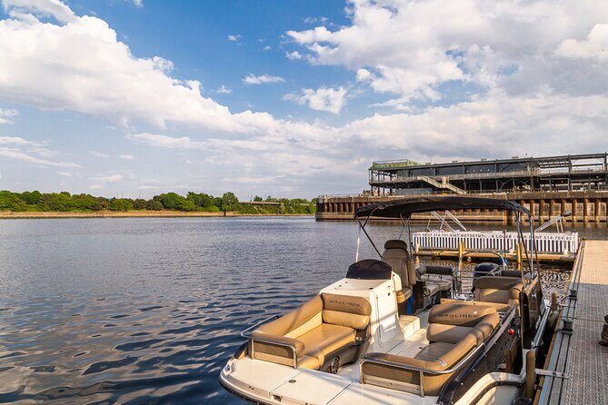 2-Hour Private Montreal Boat Cruise - Who Should Consider This Cruise?