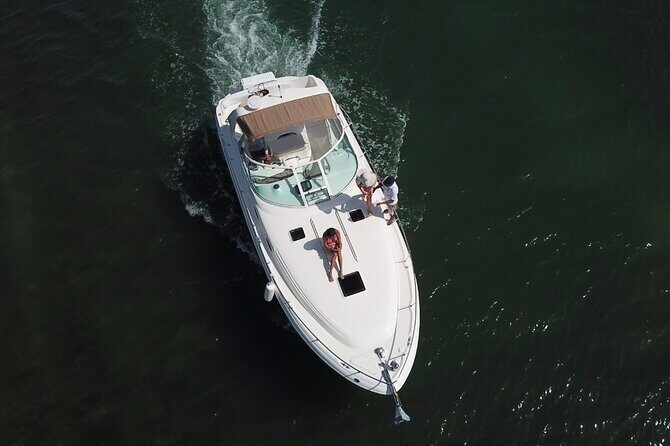 2-hour Private Sunset Cruise on a luxury yacht in Cancun Bay 25P18 - Setting the Scene: What This Cruise Offers