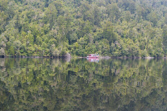 2-Hour Scenic Cruise in Lake Mapourika - Who will love this tour?