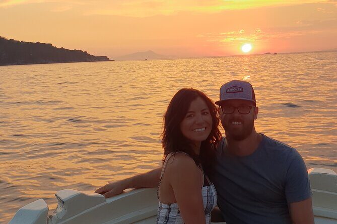 2-Hour Sorrento Coast Sunset Cruise with Dinner Experience - Why This Tour Works Well