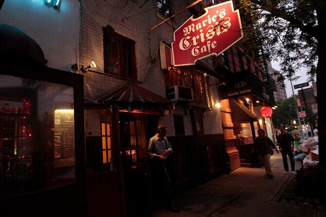 2-Hour Spanish Nightlife Guided Walking Tour of Greenwich Village - What to Keep in Mind