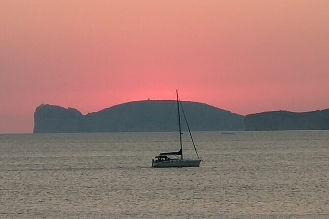 2-hour sunset tour by sailboat with aperitif. - A Closer Look at the Sunset Sailboat Experience
