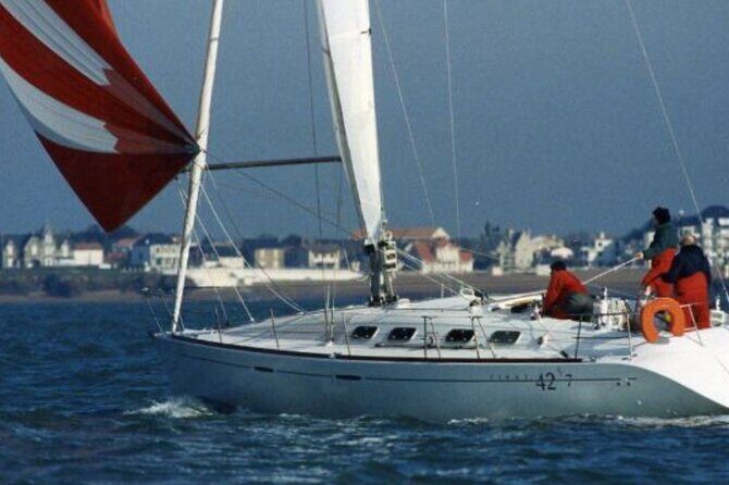 2-hour sunset tour by sailboat with aperitif. - Summing Up
