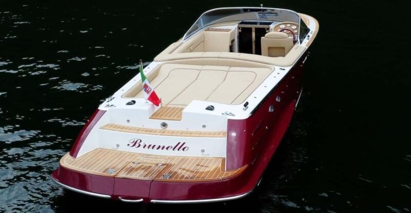 2 hour tour: Luxury motorboat for tours on Lake Como - Key Points