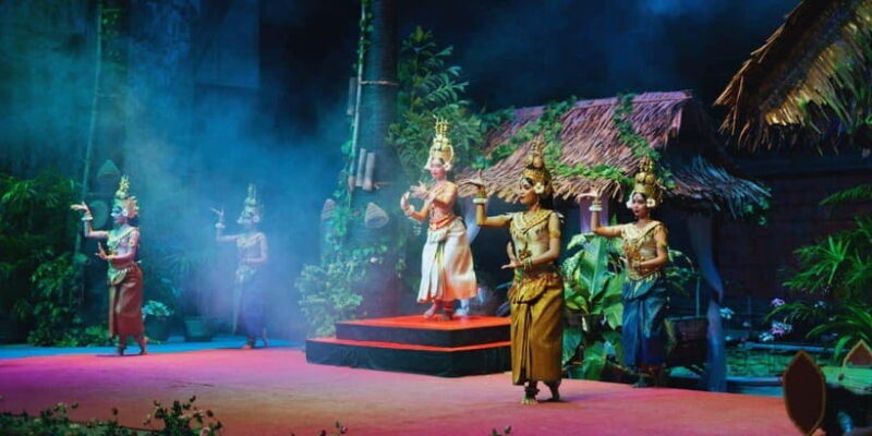 2 Hour Traditional Dinner Show with Free Transfer - The Bottom Line