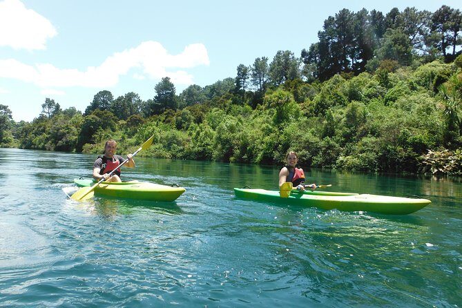 2-Hour Waikato River Guided Kayak Trip from Taupo - An In-Depth Look at the Waikato River Kayaking Tour