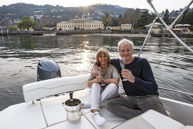 2 Hours and 30 Minutes Private Tour Lake Como - End in Cernobbio and Como: Architectural Gems