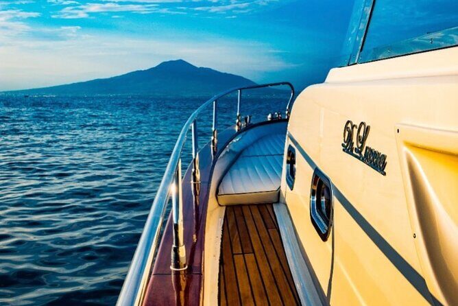 2 Hours Aperitif on Boat at Sunset - Who Should Consider This Tour