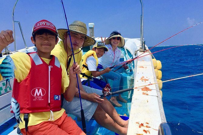 2 hours family fishing in Okinawa - Key Points
