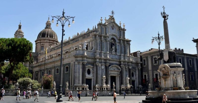 2 hours guided tour of Catania - Key Points