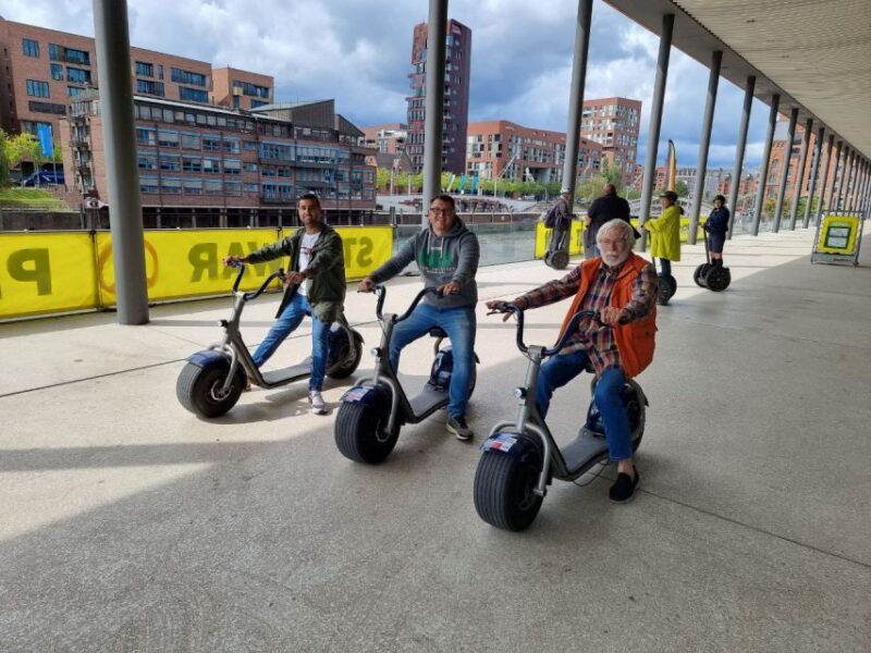 2 Hours Hamburg E-scooter Tour - The Experience on the Ground