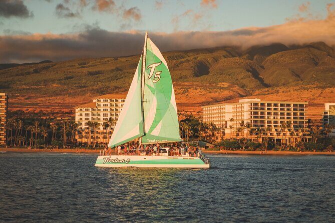 2 Hours Holo Holo Sunset Cocktail Sail with Open Bar - FAQ