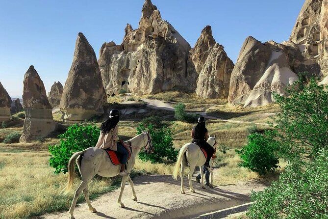 2 Hours Horseback Riding Tour Through the Valleys of Cappadocia - Final Words: Who Is This Tour Best For?