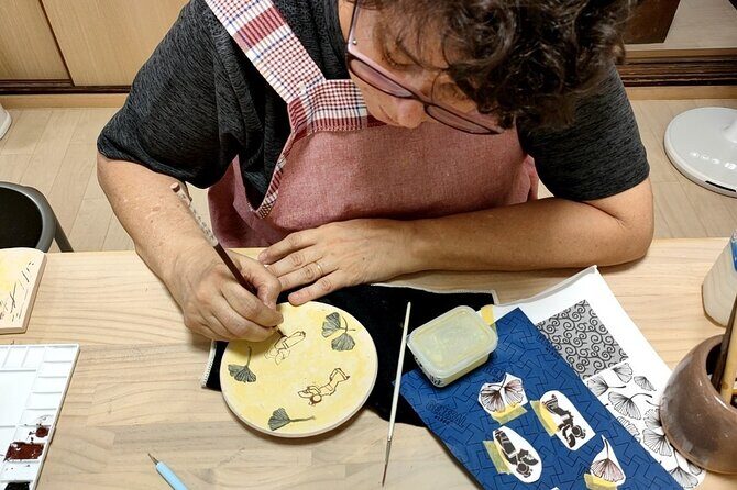 2 Hours Private Painting of Ceramics in Osaka - Discovering Osaka Through a Craft: An In-Depth Look