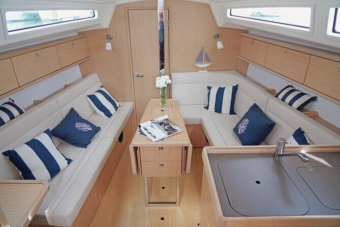 2 Hours Sailing Tour in Lisbon - FAQs