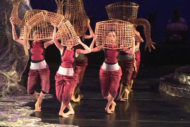 2 Hours Traditional Dinner Show with Free Transfer - Evaluating the Experience: Worthwhile or Not?