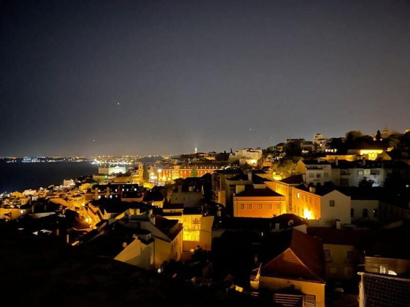 2 hours tuktuk tours in Lisbon in EnglishRussianHebrew - Who Should Consider This Tour?