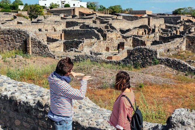 2 Hours Walking Tour in Pompeii with an Archaeologist - Practical Details You Need to Know