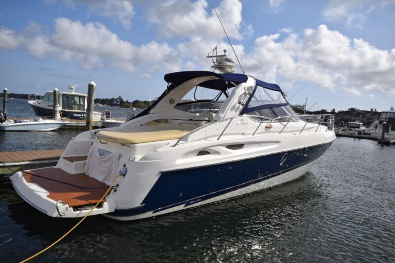 2 HOURS Yacht in Miami for Up to 12 People - Who Will Love This Tour?
