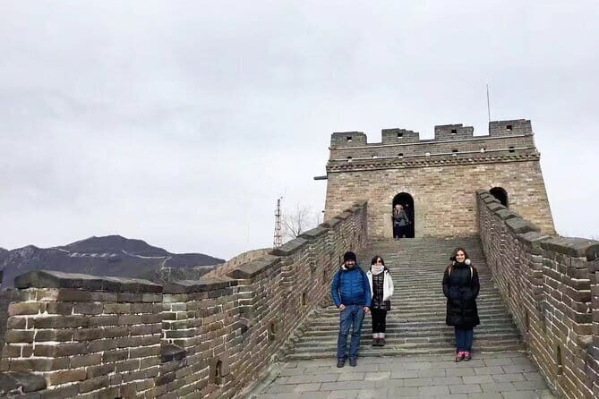 2 person Beijing Wall Tour in Spanish - Key Points