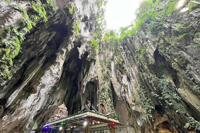 2-WAY FLIGHT: Private Kuala Lumpur guided day tour from Singapore - The Sum Up