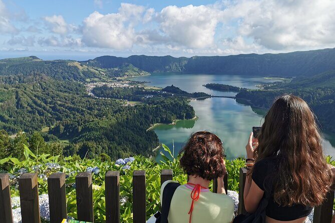 2 x Day Tour pack with lunch included (Furnas + Sete Cidades + Fogo + Nordeste) - A Practical Overview of the São Miguel Tour