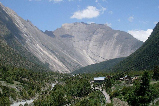 20-Day Annapurna Circuit Trek via Tilicho Lake in Nepal - Why Consider the 20-Day Annapurna Circuit Trek?