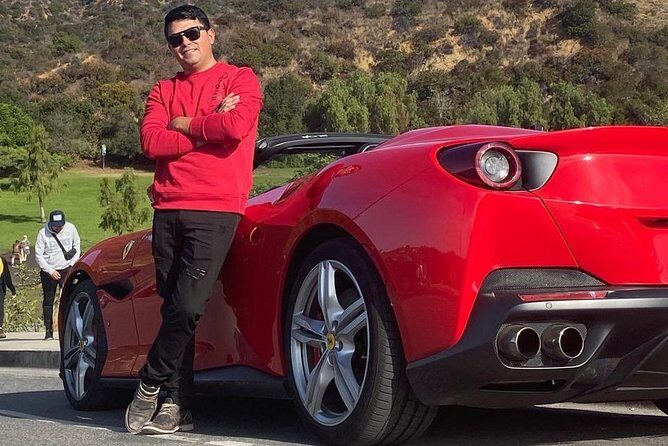 20min Driving Tour: Hollywood Blvd to Sunset Blvd in Ferrari - An Exciting Introduction to Hollywood in a Ferrari