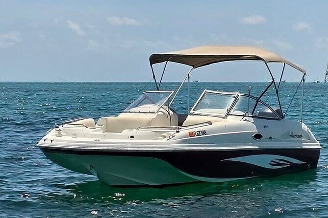21' Hurricane Sundeck Boat Rental - What to Expect from Your Day on the Water
