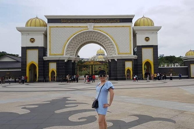 23 Attractions: Guided Full Day Kuala Lumpur Customizable Orientation Tour - The Sum Up