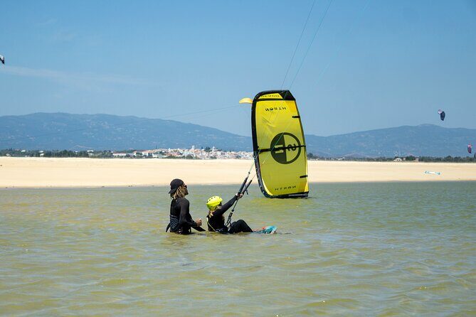2,5-hour Semi-private Kite Course with your own Kite! - The Sum Up