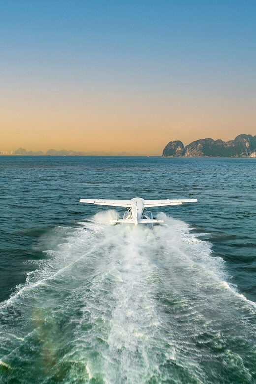 25 minutes sightseeing flight in Halong Bay by Seaplane - Key Points