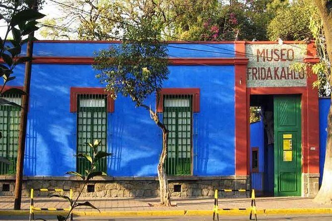 2D: Frida Kahlo Museo(No tiket)-Xochimilco & City CdMx & Pyramids - Who Is This Tour Best For?