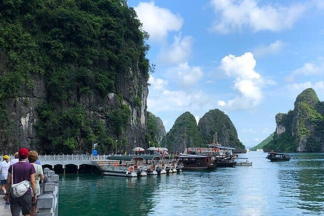 2D1N Explore Breathtaking Beauty with Halong Royal Palace Cruise - The Value of the Experience