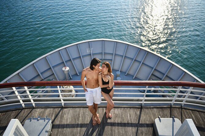 2D1N Ha Long Bay Cruise  Paradise Elegance 5-Star with Balcony - What Makes This Tour Stand Out?