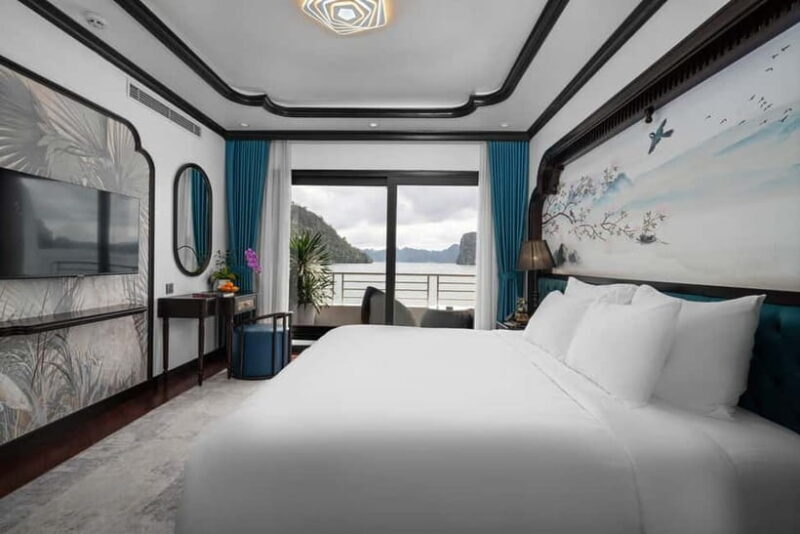2D1N Halong Bay 6-Star Cruise: Fine Dining, Cave & Kayaking - An Authentic Look at the Itinerary