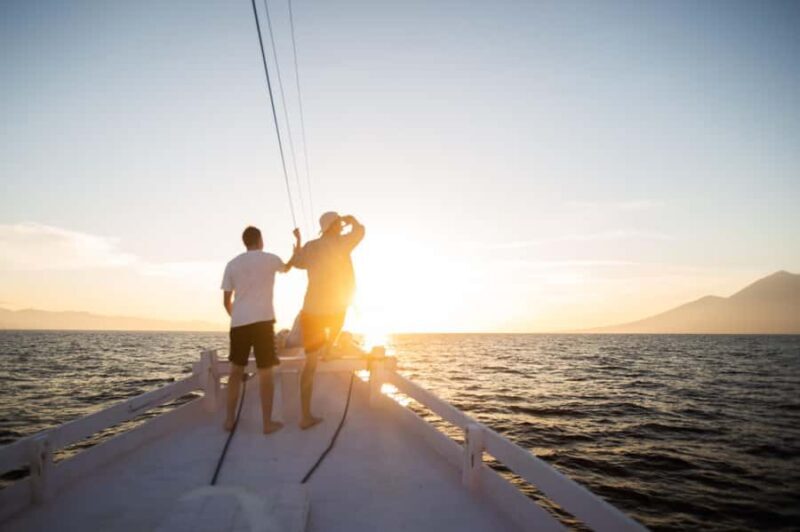 2D1N Komodo Kayak Tour - Encountering Komodo Dragons