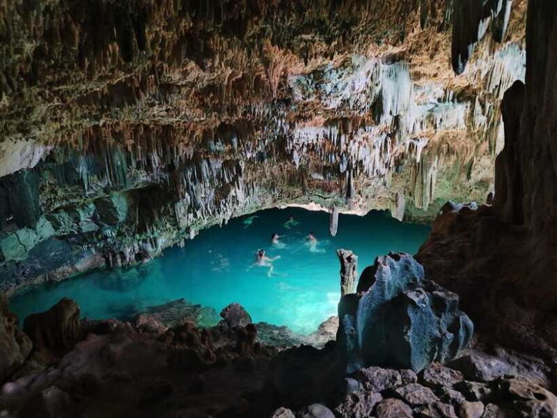 2D1N Komodo Kayak Tour - Day 2: Snorkeling with Mantas and Island Hopping