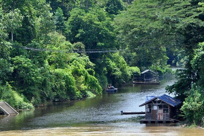 2D1N Taman Negara Rainforest Tour and Boat Ride - Day 1: Setting Foot in the Rainforest