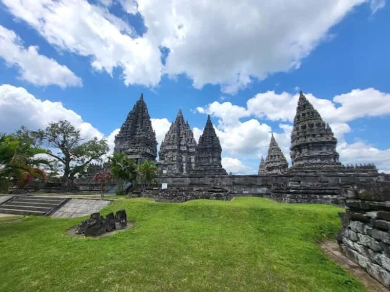 2DTour Borobudur, Prambanan Temples & Jomblang, Pindul caves - Who Will Love This Tour?