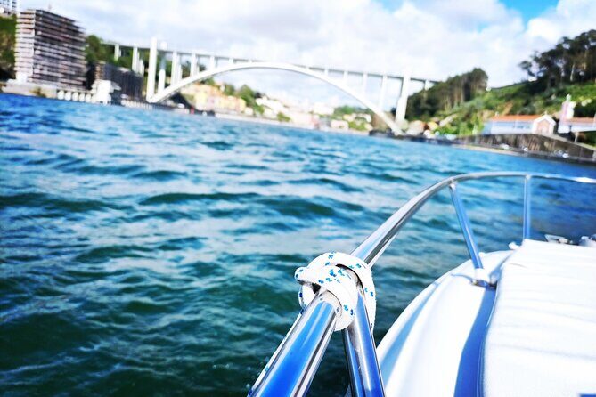 2h Private Boat Trip for two with Tasting in Porto - Who Will Love This Experience?