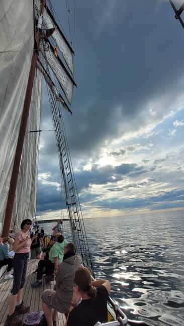 2h Sailing Trip on a Historic Tall Ship from the Pier - FAQ