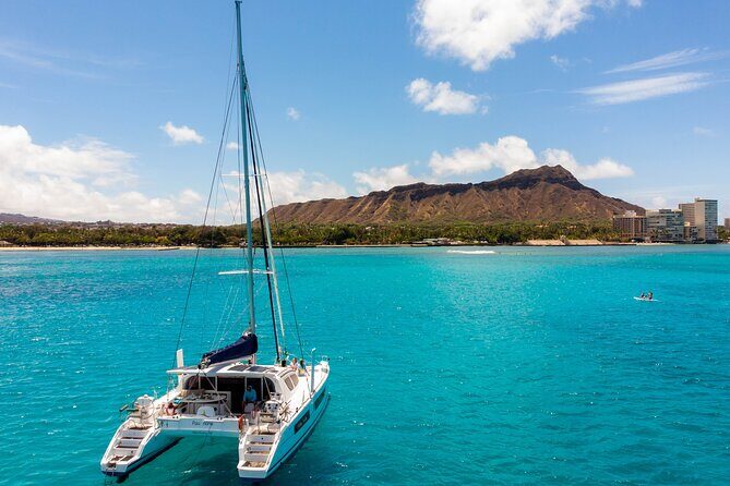 2hr Luxury Private Sailing Catamaran in Waikiki for 1-6 People - An Authentic Look at the 2-Hour Luxury Private Sailing Tour in Waikiki